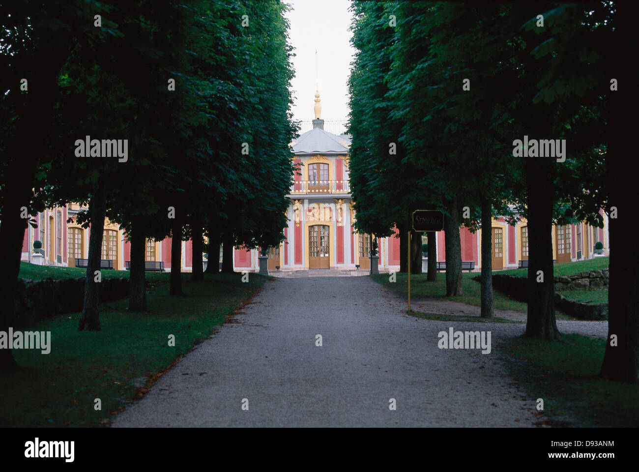 Rooftop pathway hi-res stock photography and images - Alamy