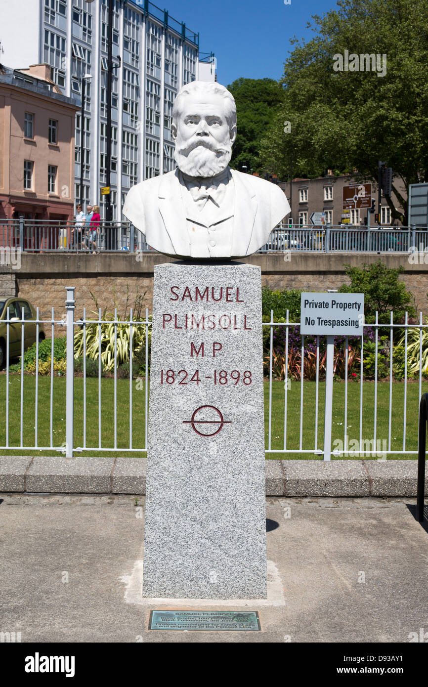 statue honouring Bristol's Samuel Plimsoll Stock Photo - Alamy