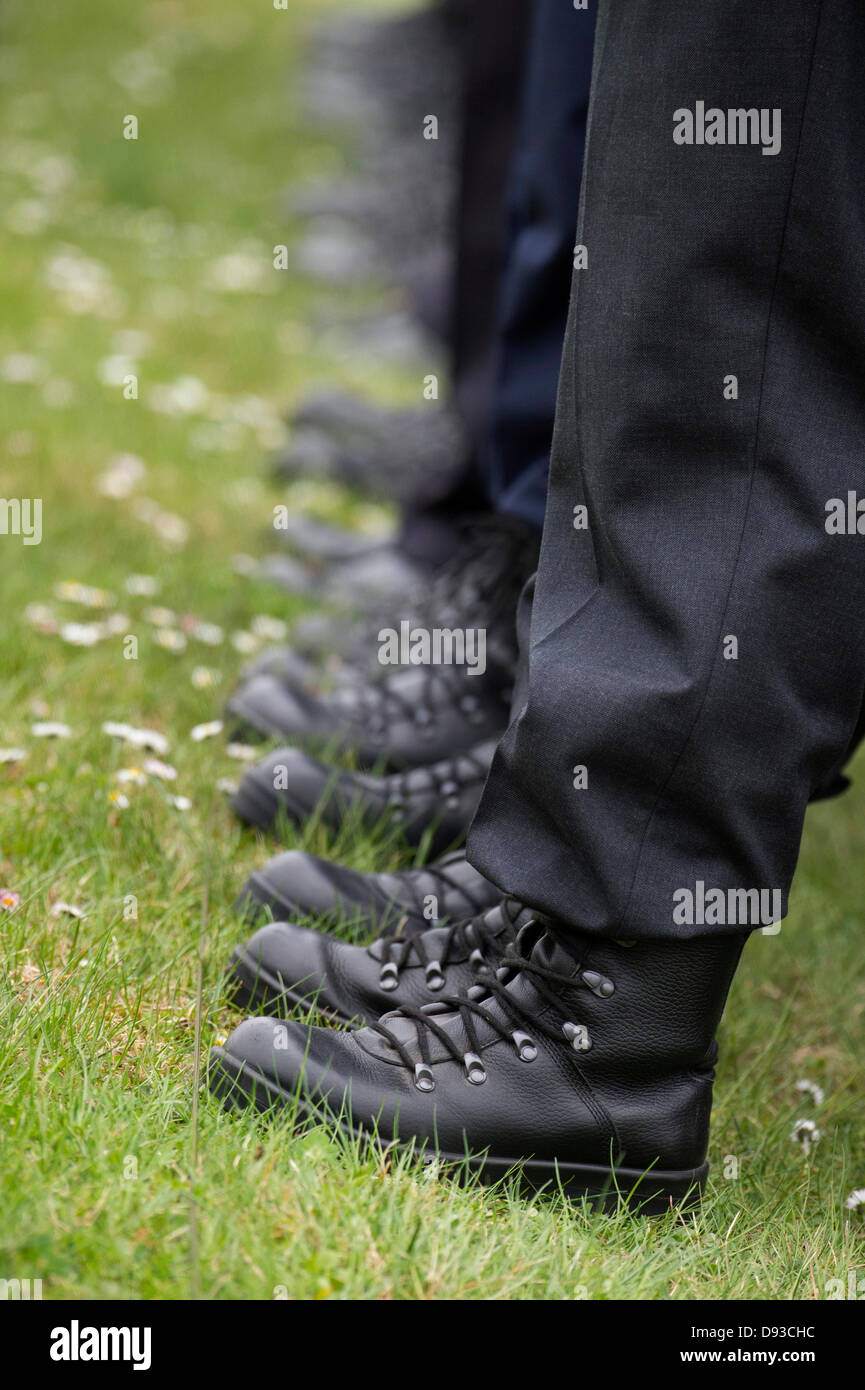 Bundeswehr soldiers in dress uniform hi-res stock photography and ...