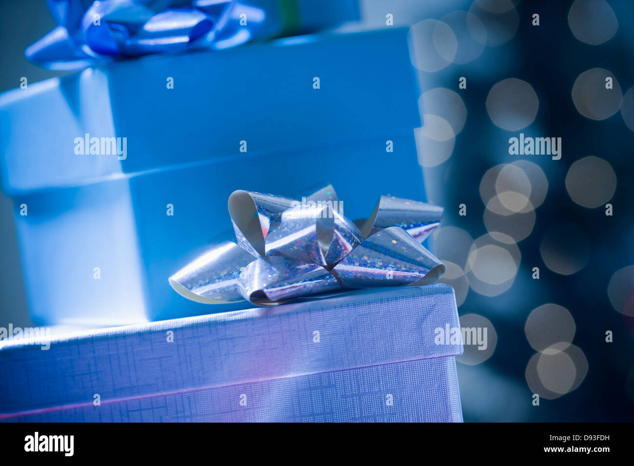 Wrapped christmas gift hi-res stock photography and images - Alamy