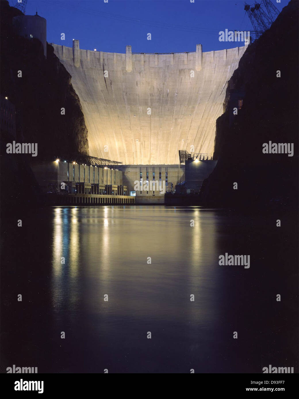 Hoover Dam At Night High Resolution Stock Photography and Images - Alamy