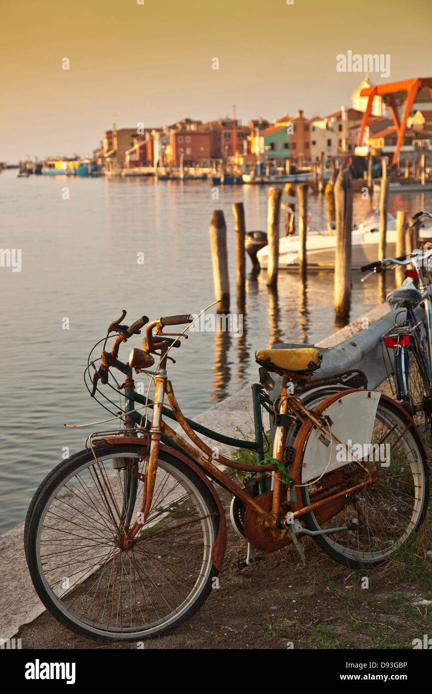 Veneto italy bicycle hi-res stock photography and images - Alamy