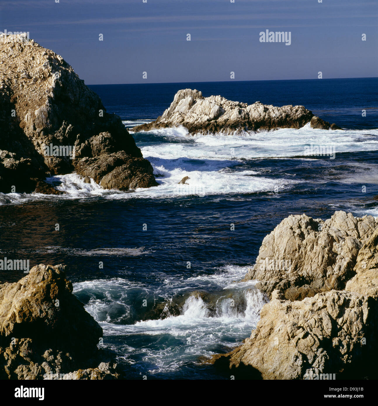 Pacific waves ocean rocks scenic hi-res stock photography and images ...