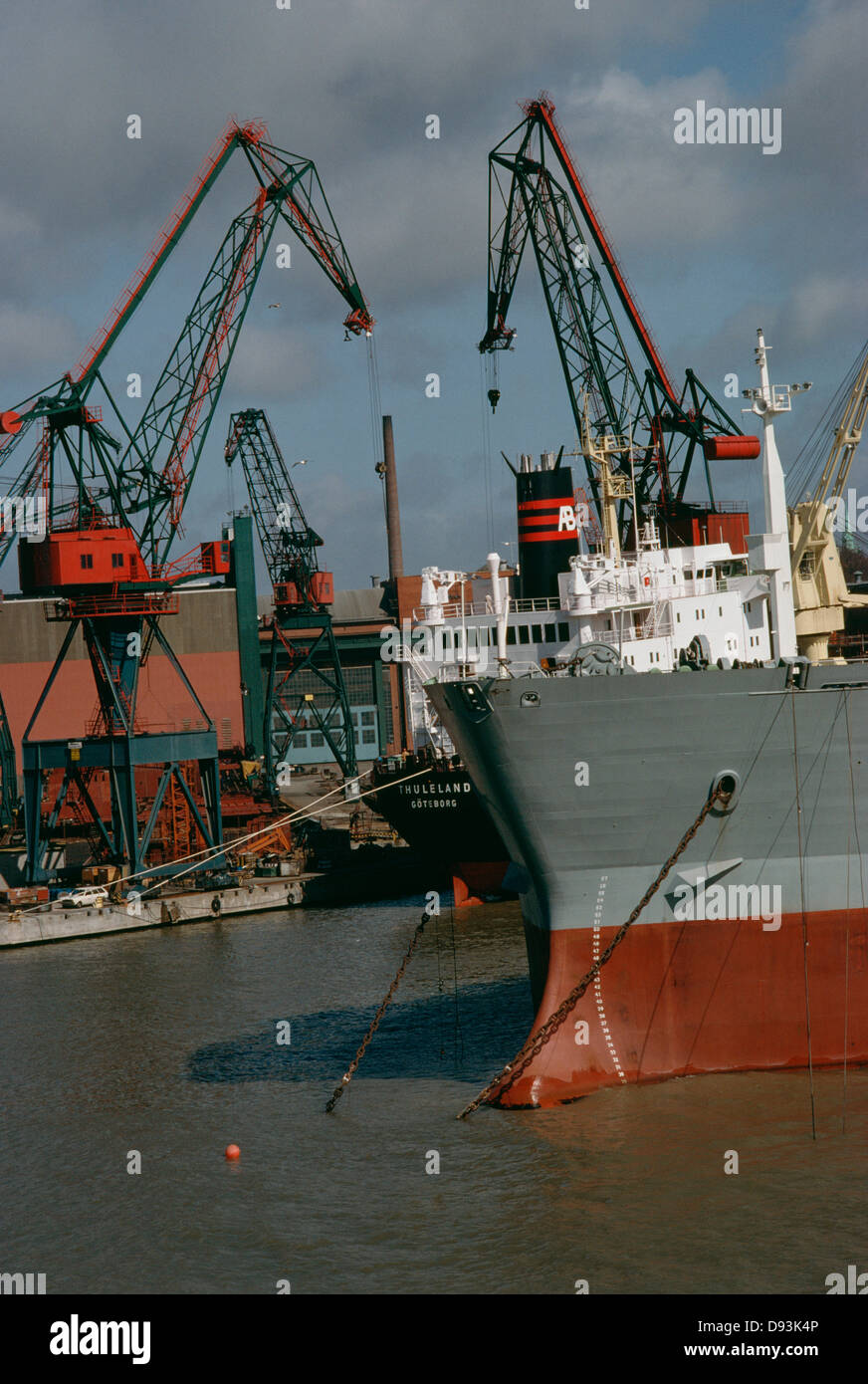 Sailing shipyard hi-res stock photography and images - Alamy