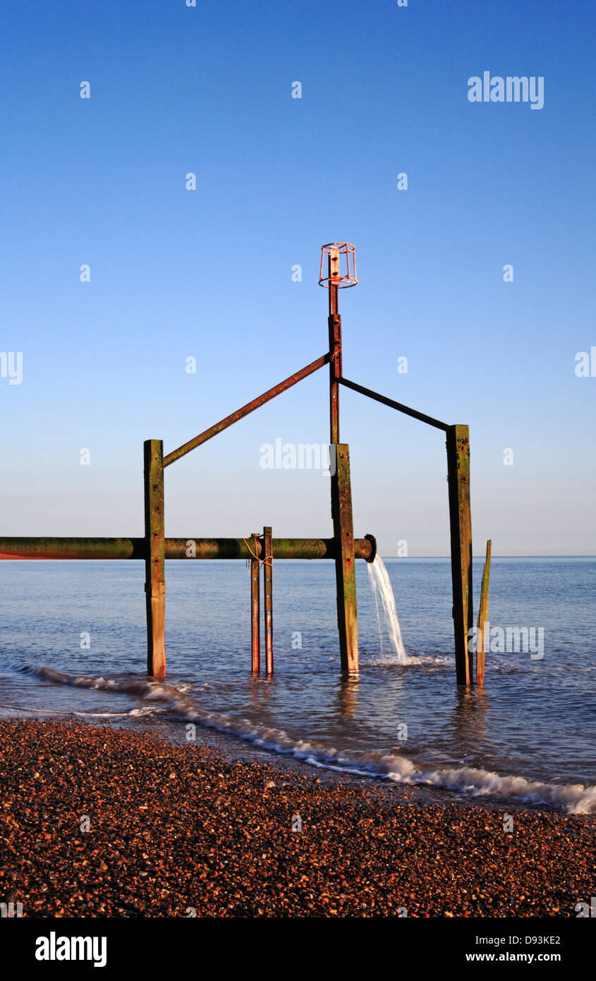 Outfall pipe hi-res stock photography and images - Alamy