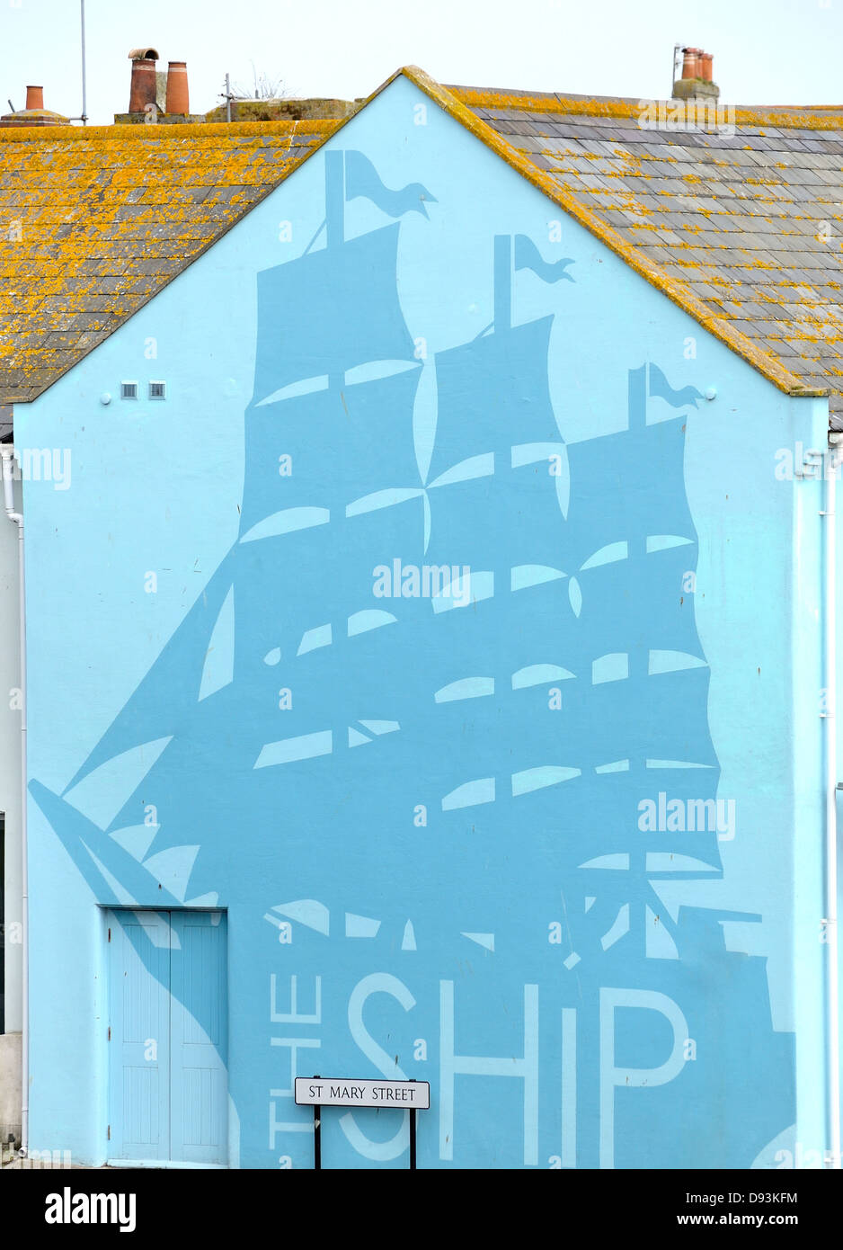 A tall Ship mural painted on the side of a pub Weymouth Dorset England ...