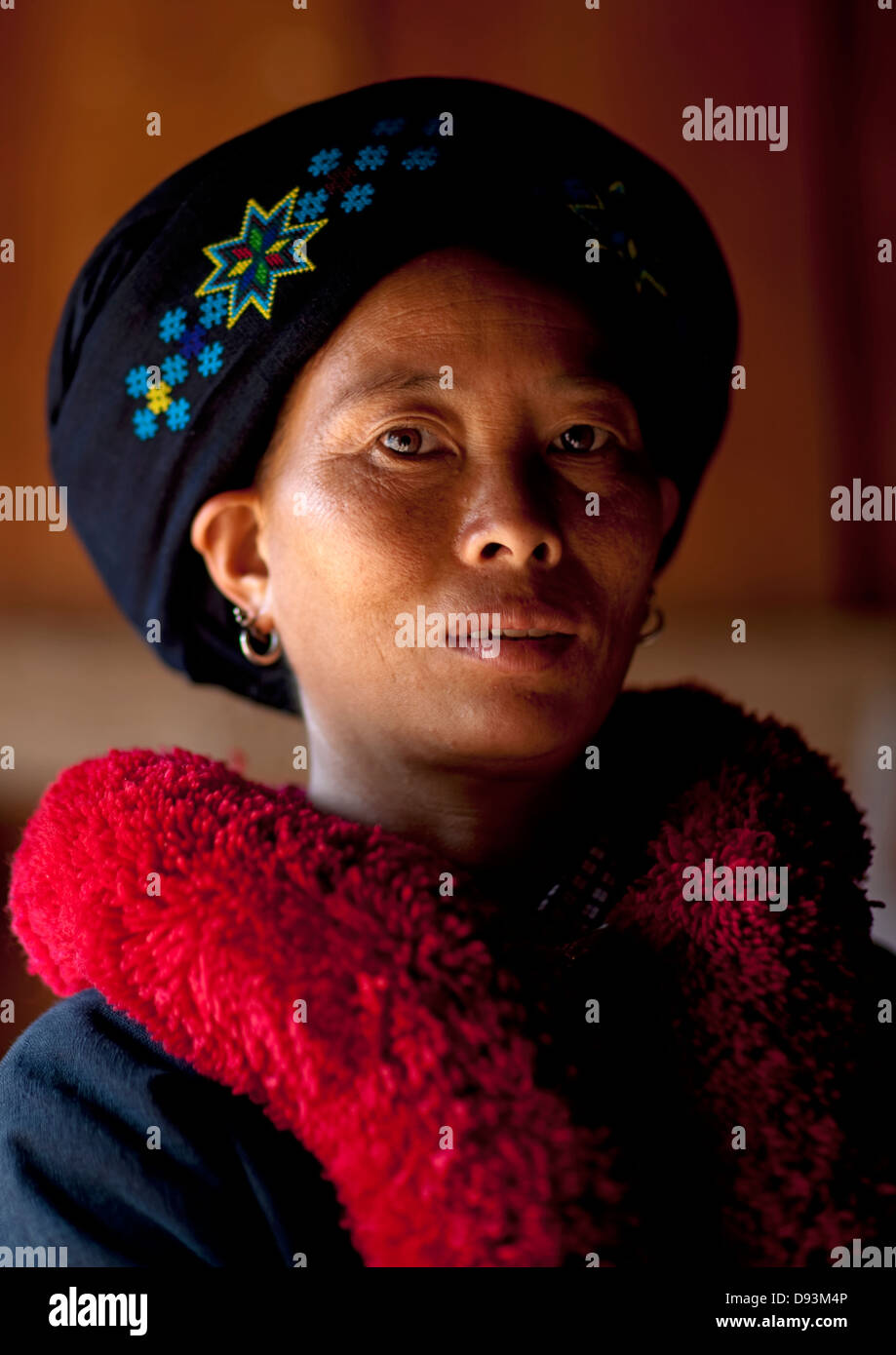 East asian woman turban hi-res stock photography and images - Alamy