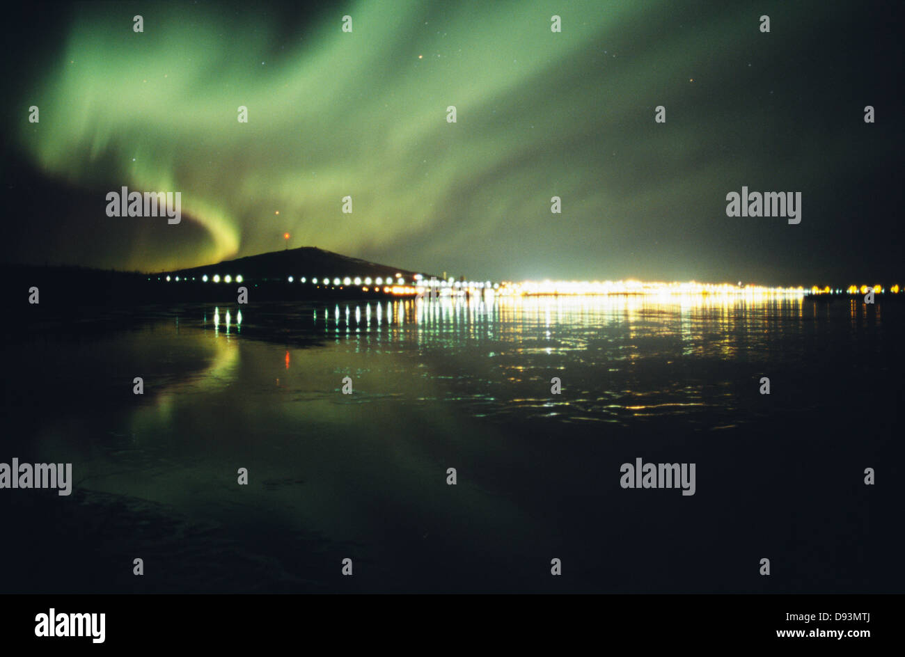 Light on harbour line during night Stock Photo - Alamy