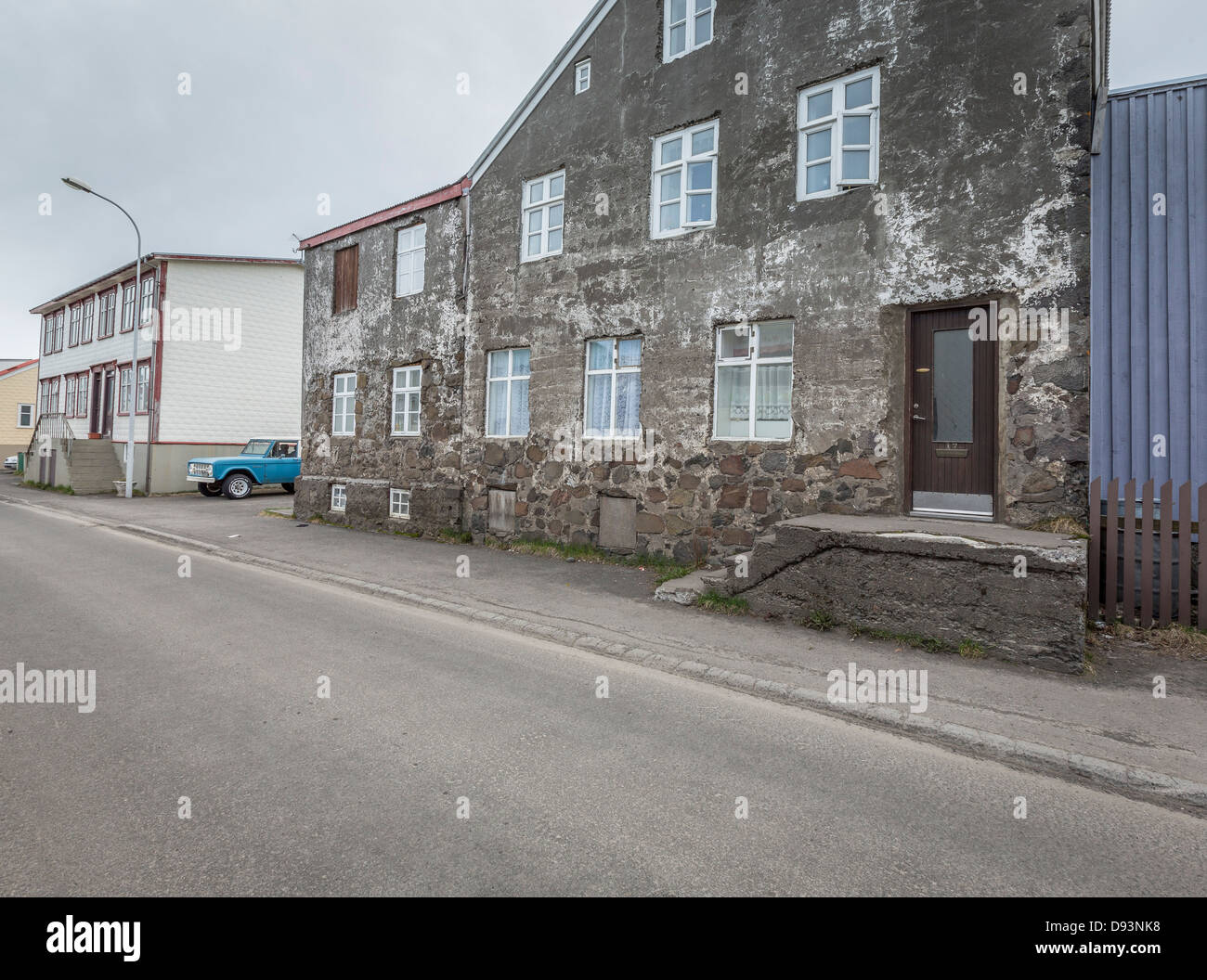 Old concrete building hi-res stock photography and images - Alamy
