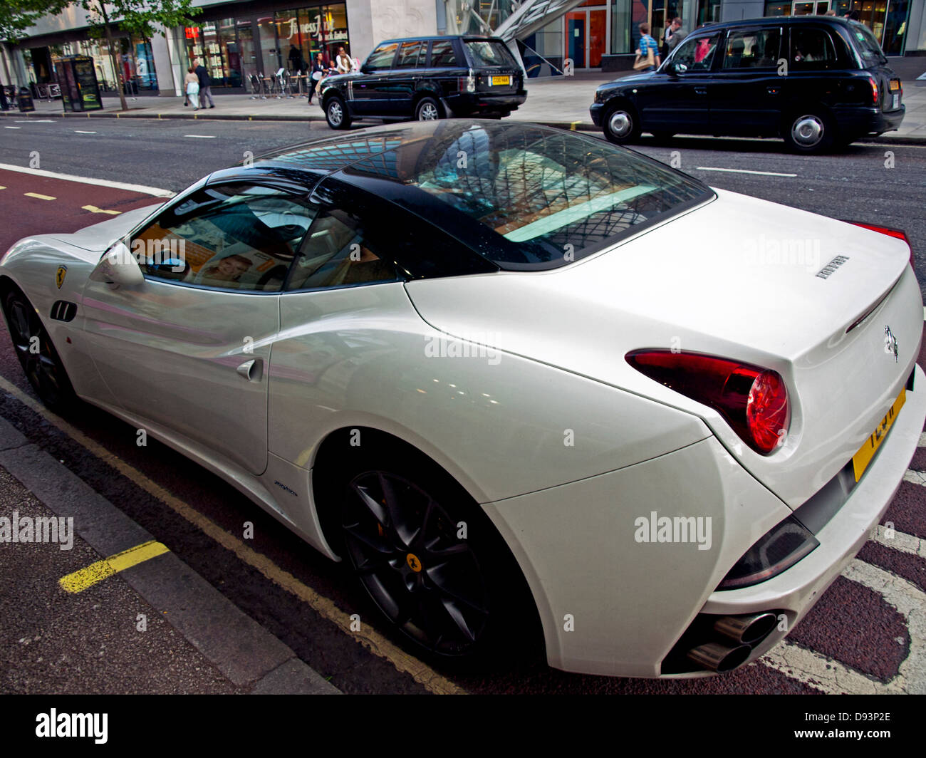 Ferrari parked in bus lane, Baker Street, London, England, United ...