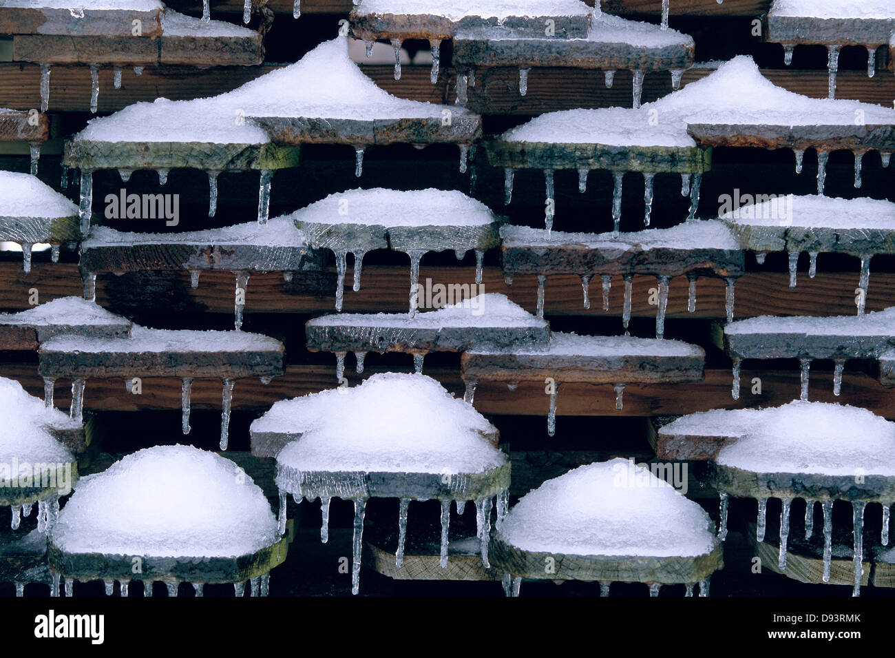 Snowe and ice on planks Stock Photo - Alamy