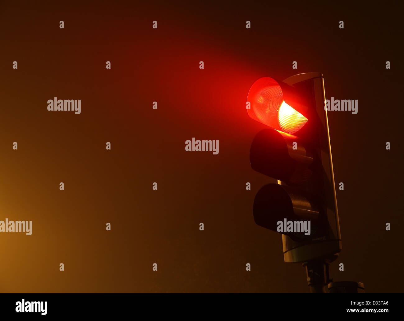 Red low light hi-res stock photography and images - Alamy