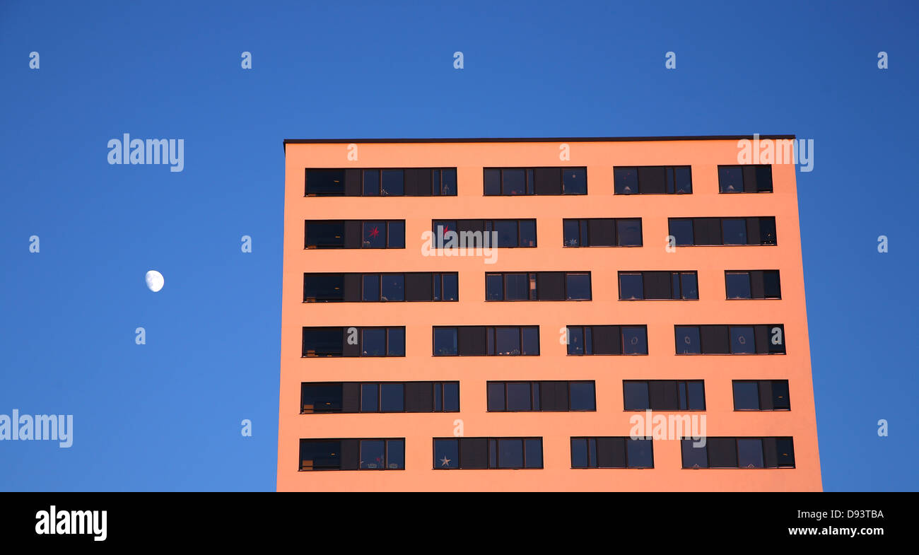 Building and moon hi-res stock photography and images - Alamy