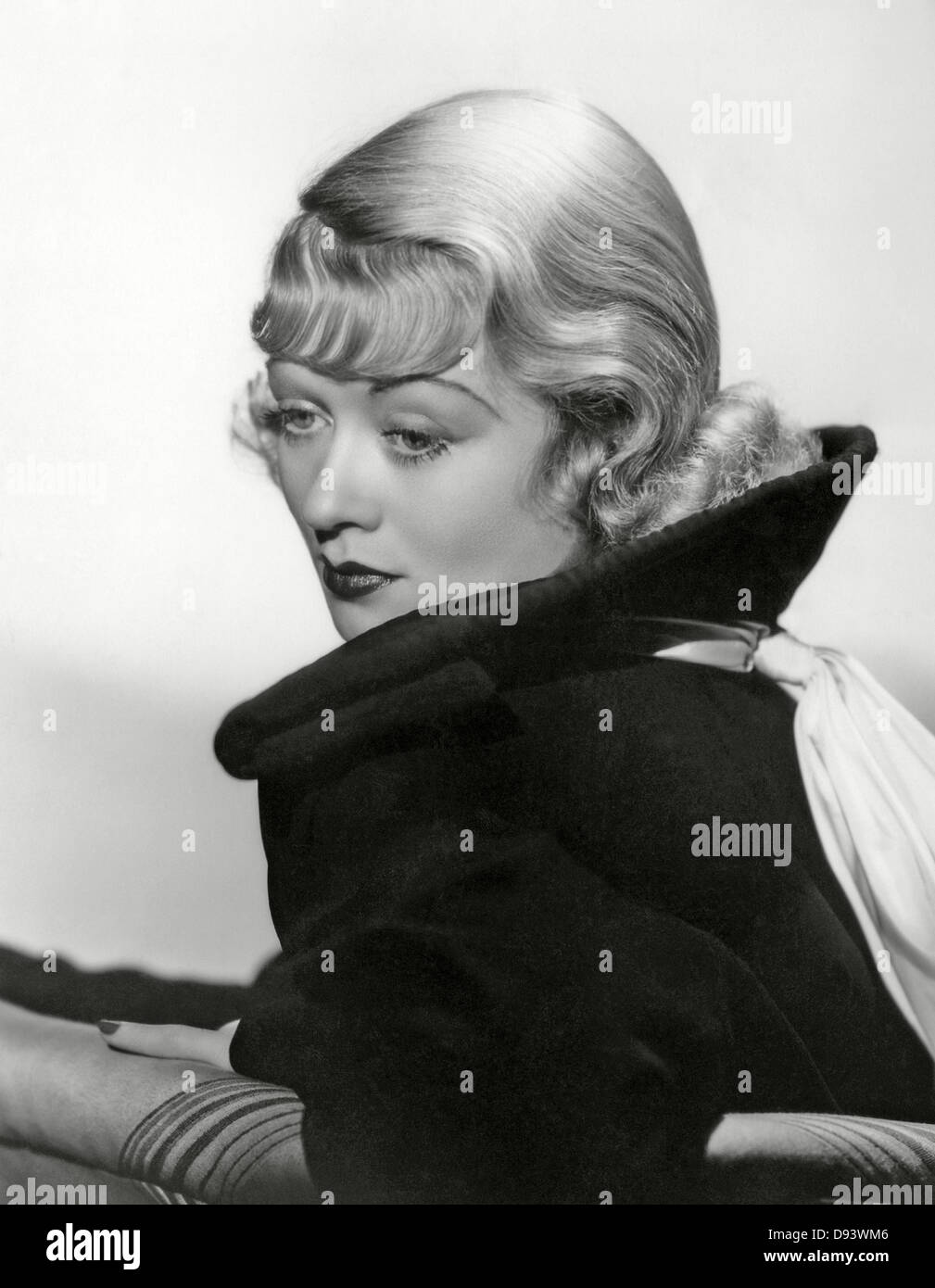 CONSTANCE BENNETT (1904-1965) US film actress about 1935 Stock Photo ...