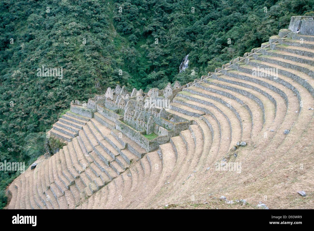 Inca ruin in Peru Stock Photo - Alamy