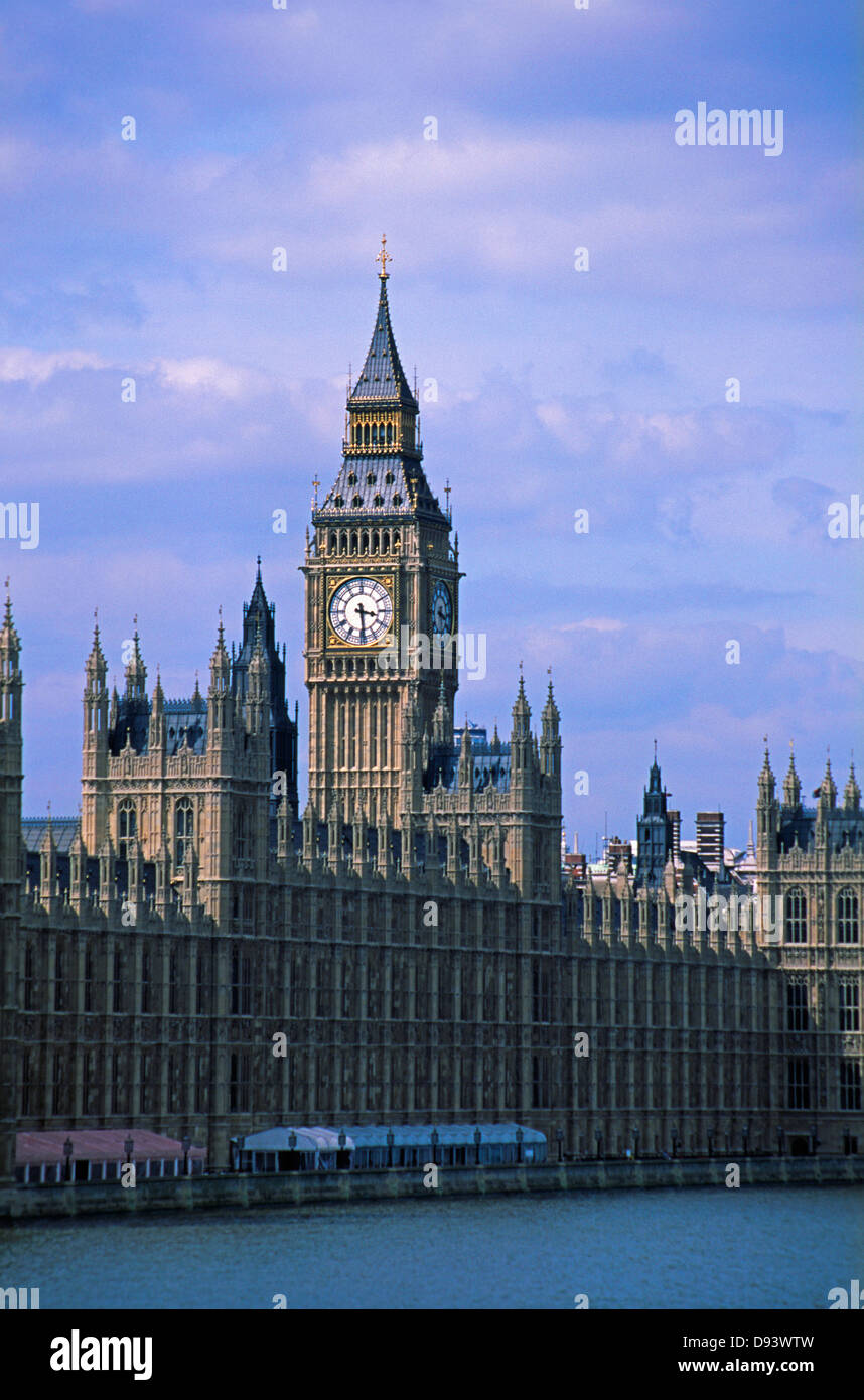 Spire big ben hi-res stock photography and images - Alamy