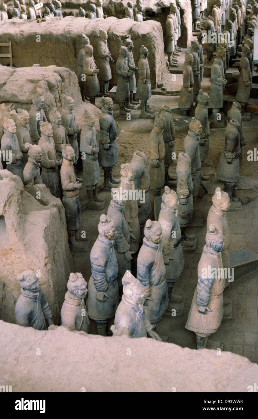 Stone statues in row Stock Photo - Alamy