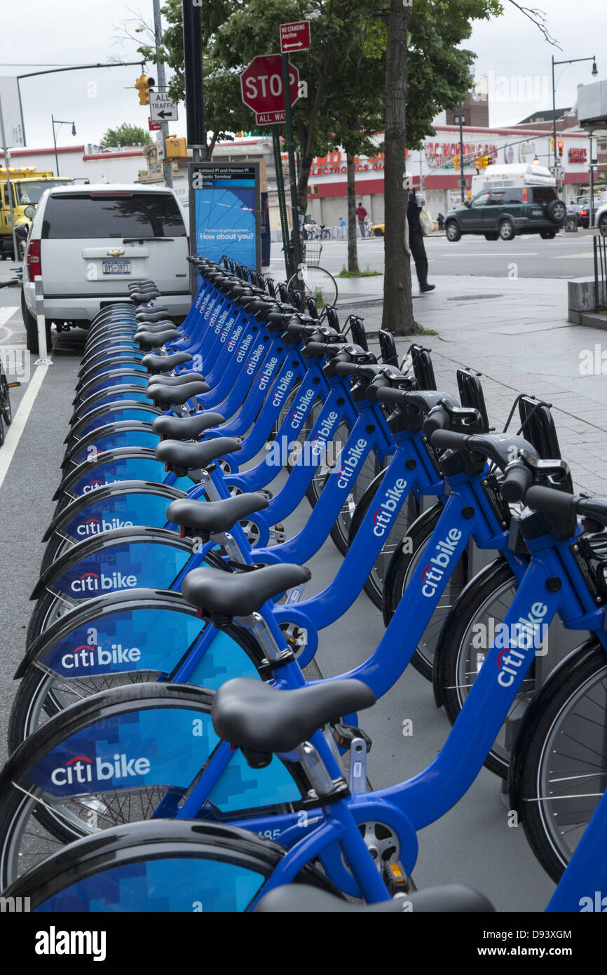 New york city bike rentals hi-res stock photography and images - Alamy