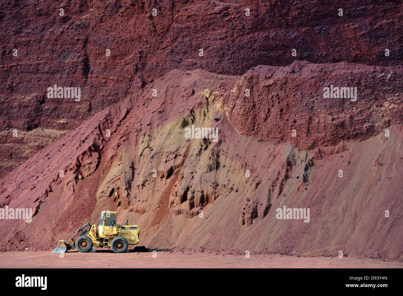 Bulldozer in mine Stock Photo - Alamy