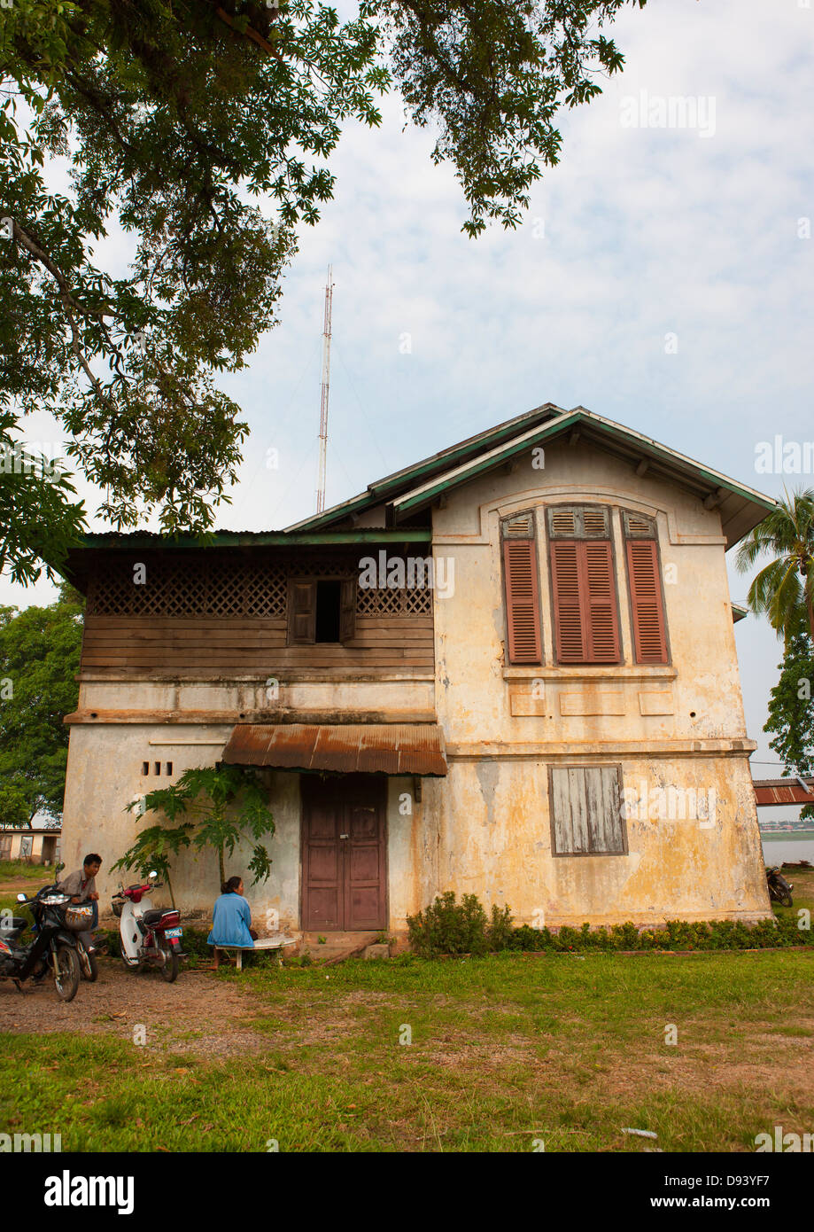 Old French Colonial House, Thakhek, Laos Stock Photo - Alamy
