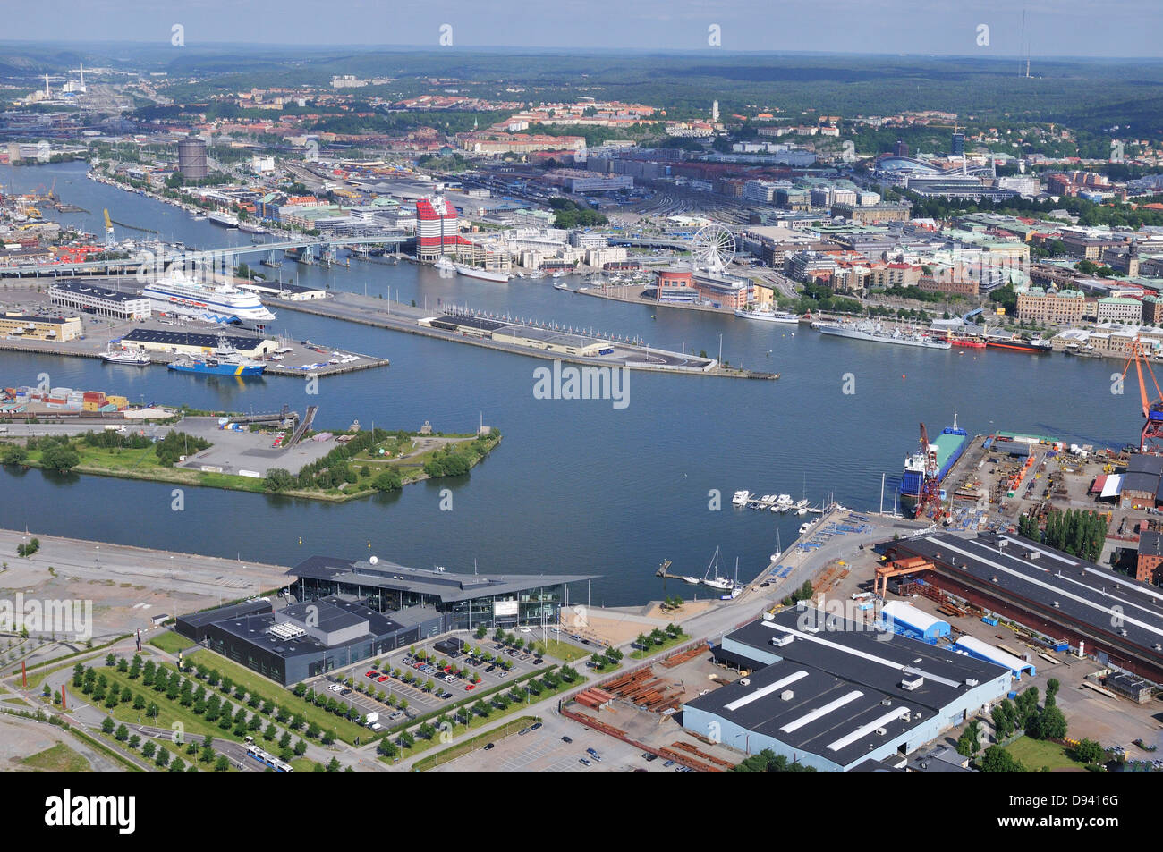 Cityscape with harbour hi-res stock photography and images - Alamy