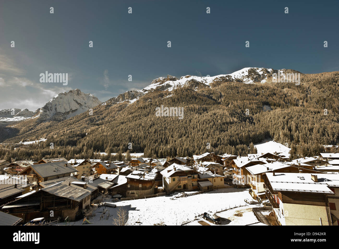 Winter valley view hi-res stock photography and images - Alamy
