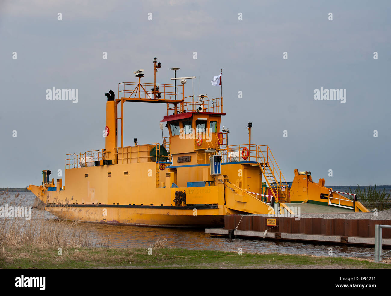The harbor ferry hi-res stock photography and images - Alamy