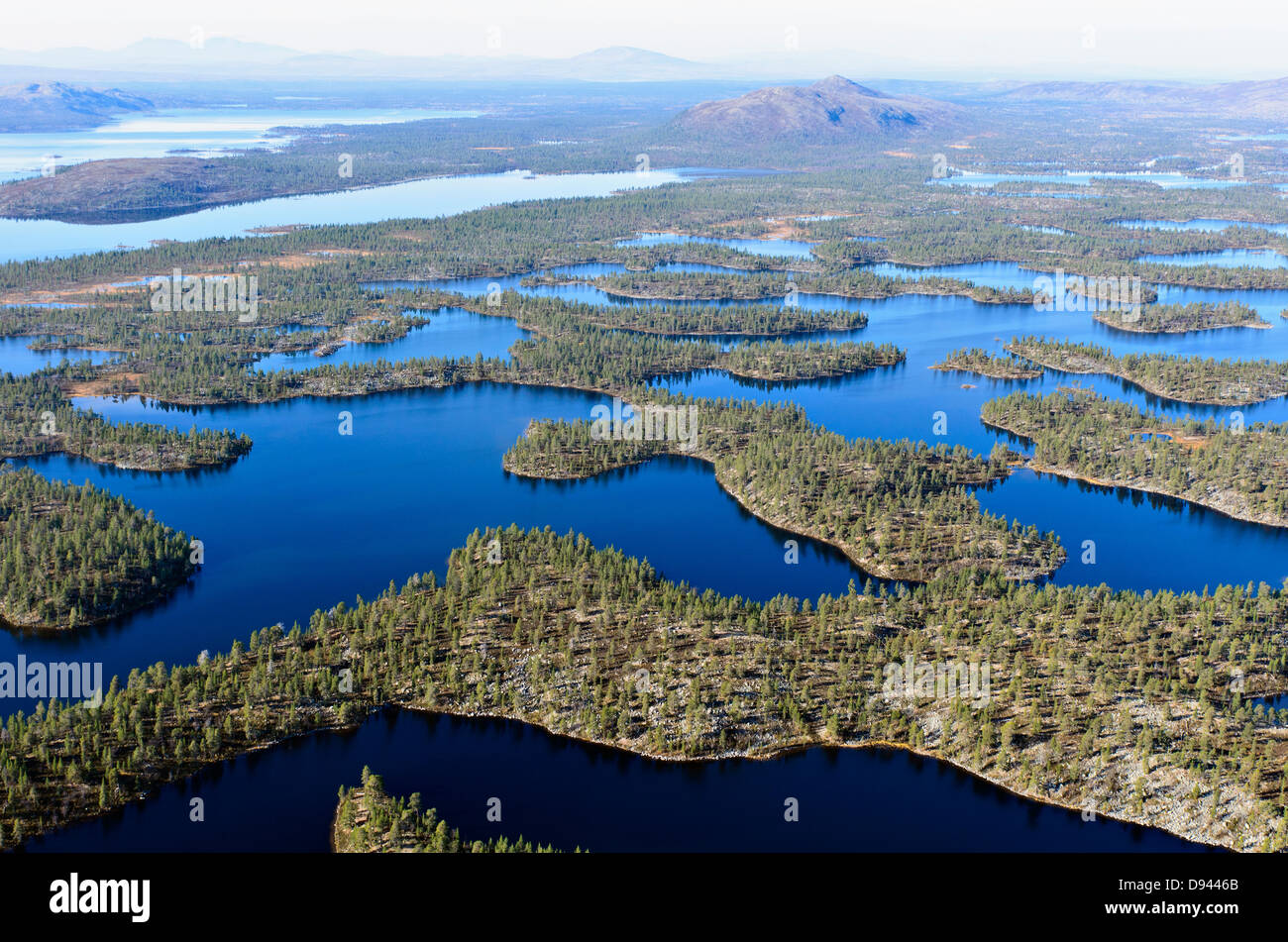 Small lakes hi-res stock photography and images - Alamy
