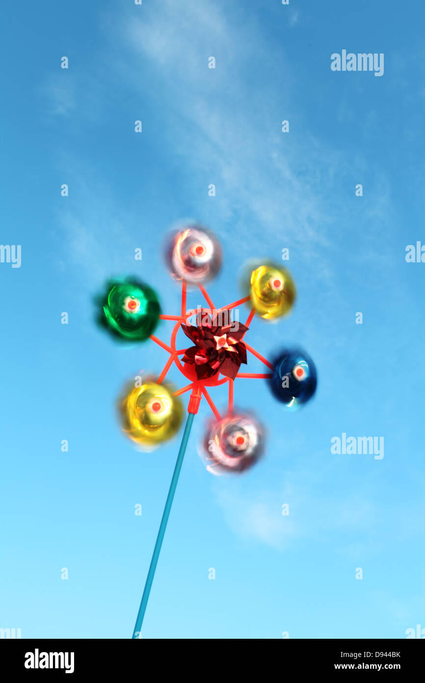 Spin spinning pinwheel hi-res stock photography and images - Alamy