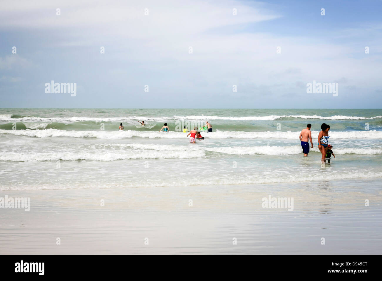 Tornadoes hi-res stock photography and images - Alamy