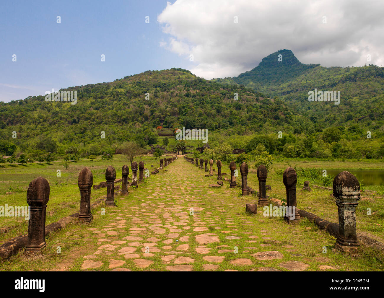 Raised Stones Lining Lower Level Causeway Leading To Ancient Khmer ...