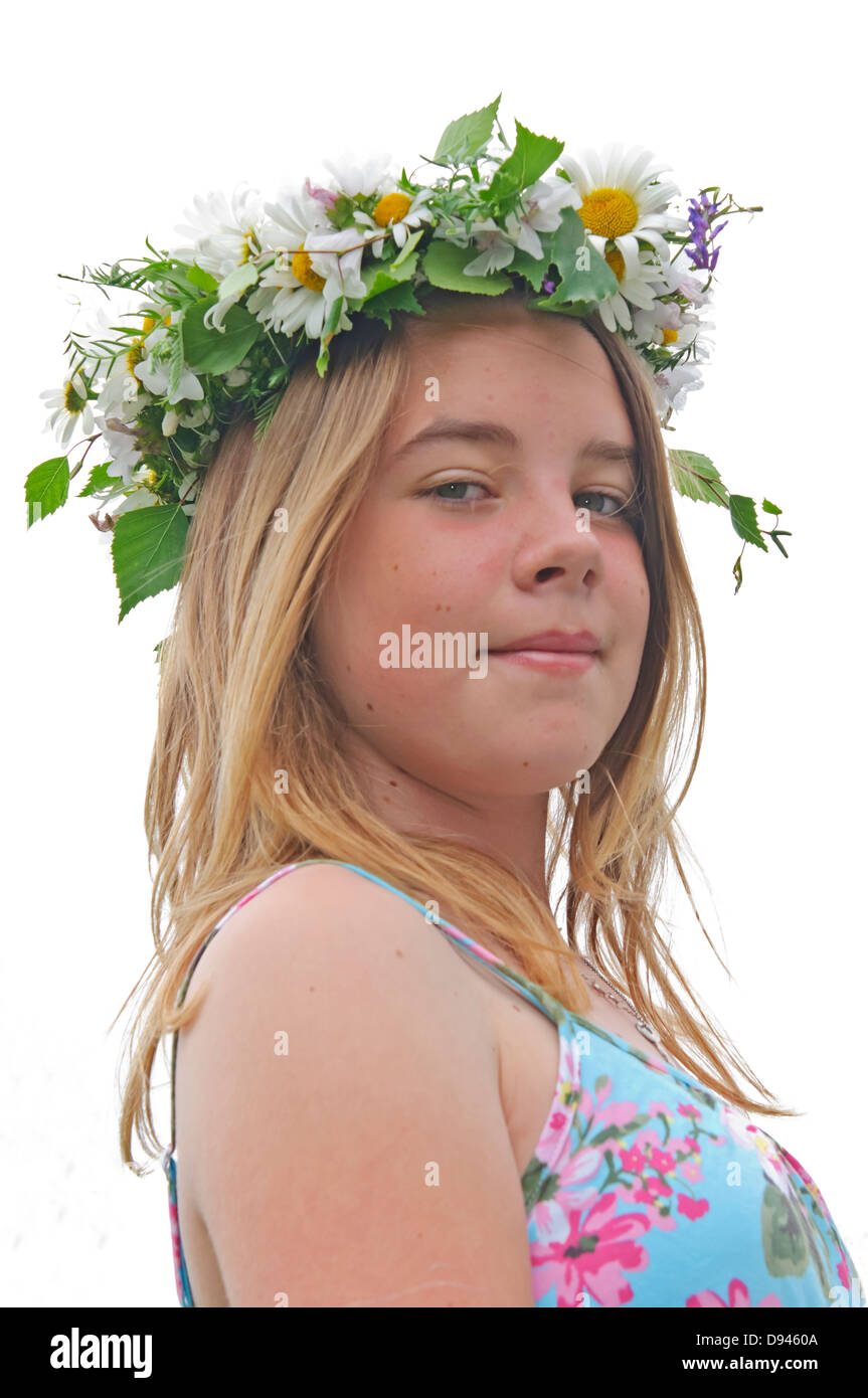 Girl wearing midsummer daisy wreath Stock Photo - Alamy