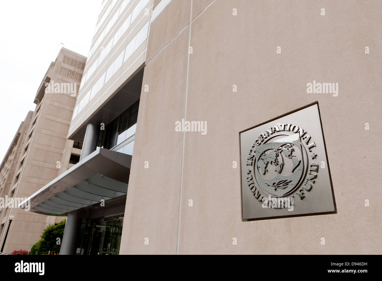 International monetary fund logo hi-res stock photography and images ...