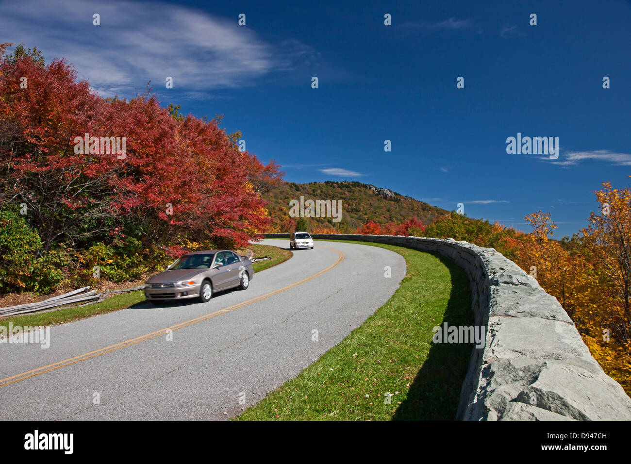Blue ridge parkway car hi-res stock photography and images - Alamy