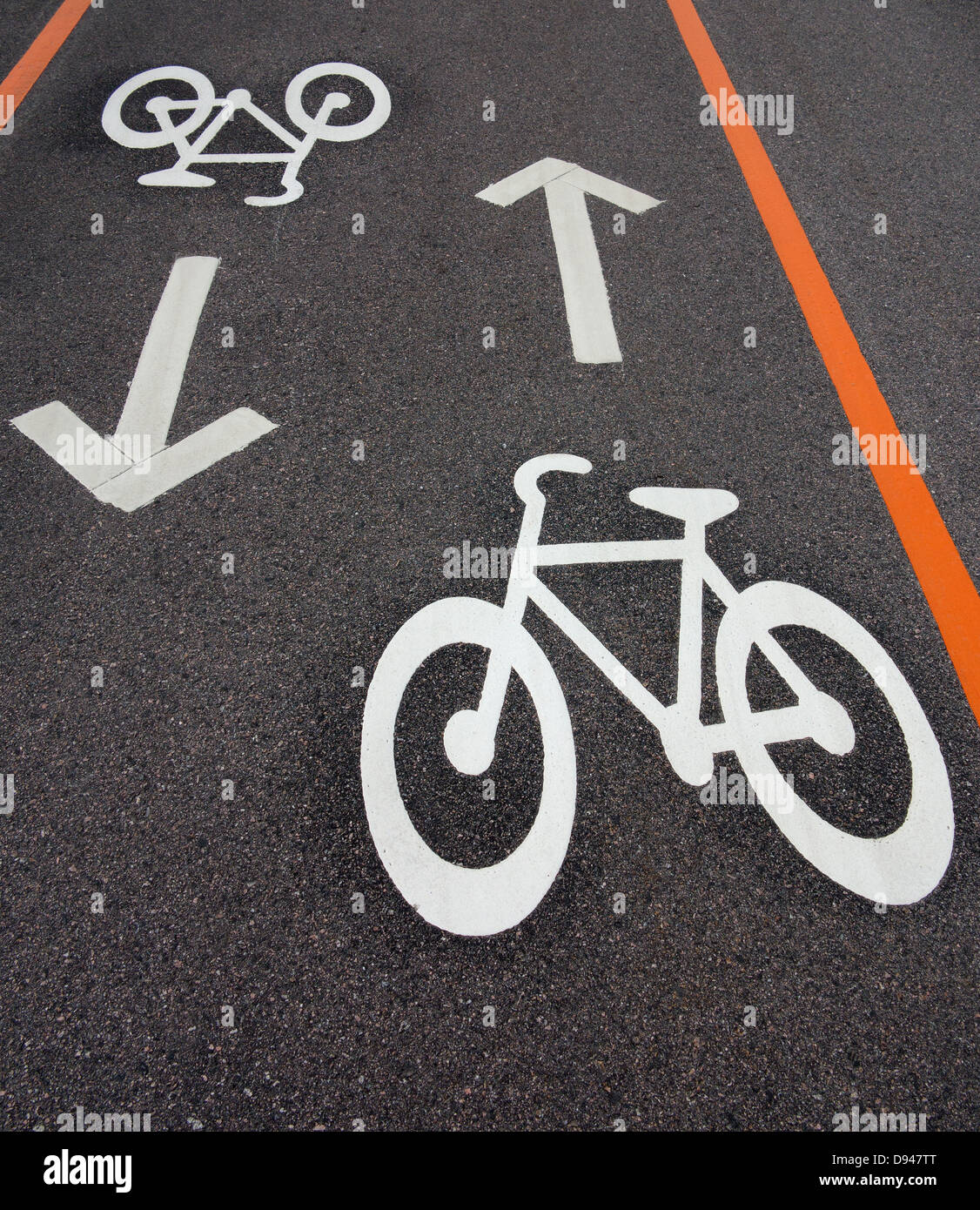 Road marks hi-res stock photography and images - Alamy