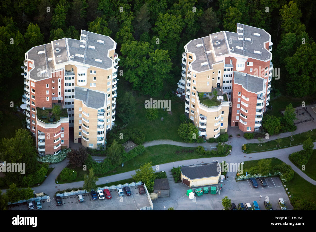 High rise block hi-res stock photography and images - Alamy