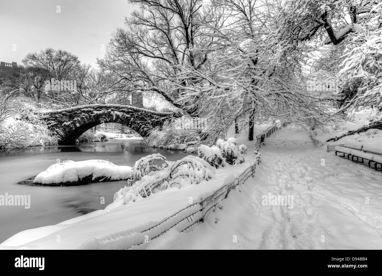 Gapstow Bridge is one of the icons of Central Park, Manhattan in New ...
