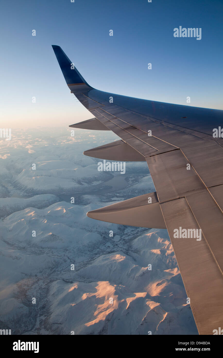 Airplane snow hi-res stock photography and images - Alamy