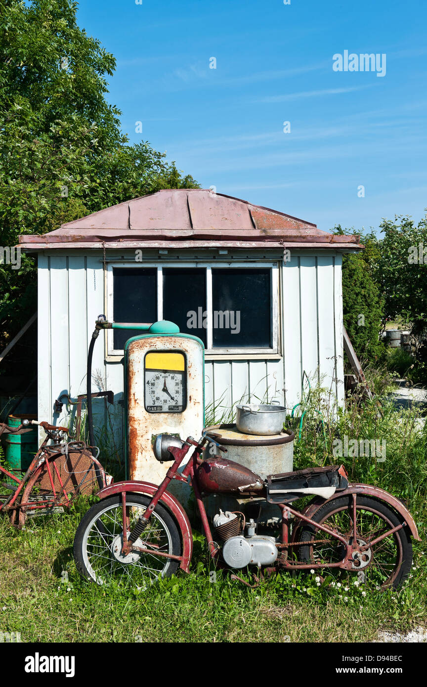 Motorbike pump hi-res stock photography and images - Alamy