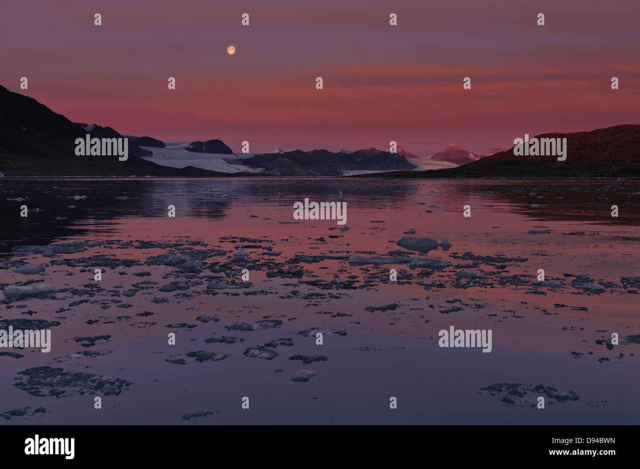 Svalbard night hi-res stock photography and images - Alamy