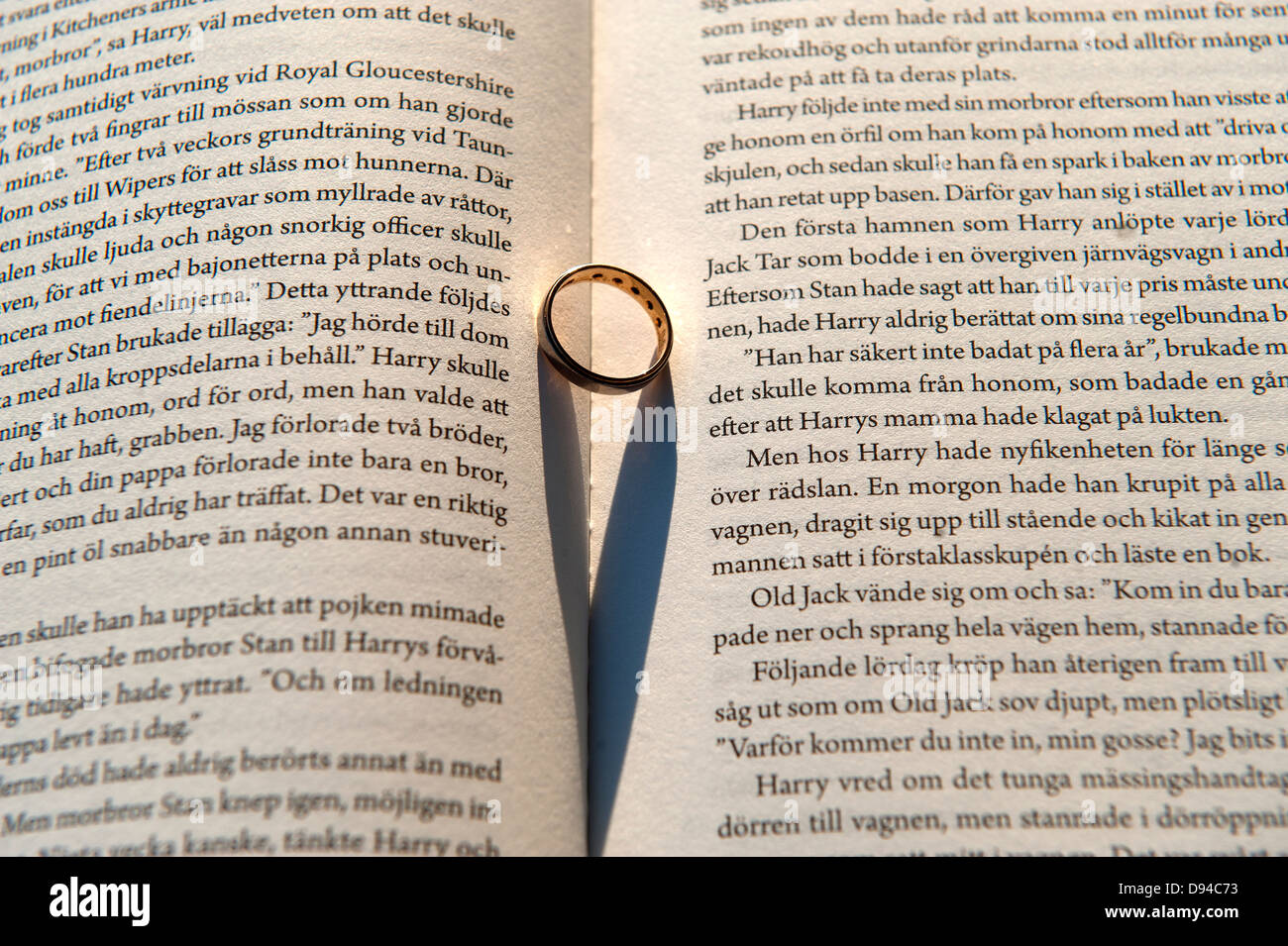 Ring and book hi-res stock photography and images - Alamy