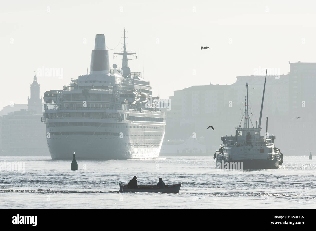 Boat traffic horizontal hi-res stock photography and images - Alamy