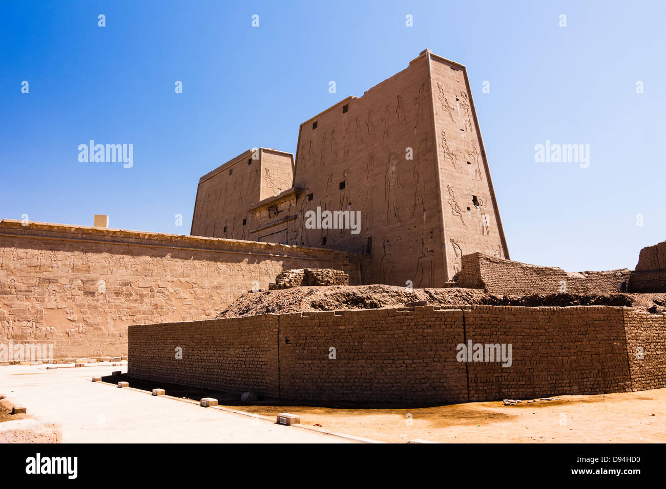 Edfu Temple.Edfu, Egypt Stock Photo - Alamy