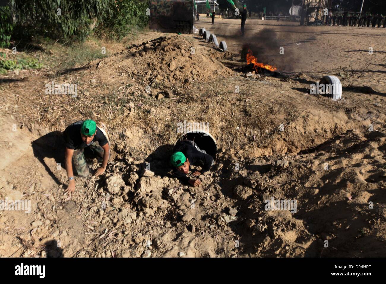 Gaza City, Gaza Strip, Palestinian Territory. 10th June, 2013. Young ...