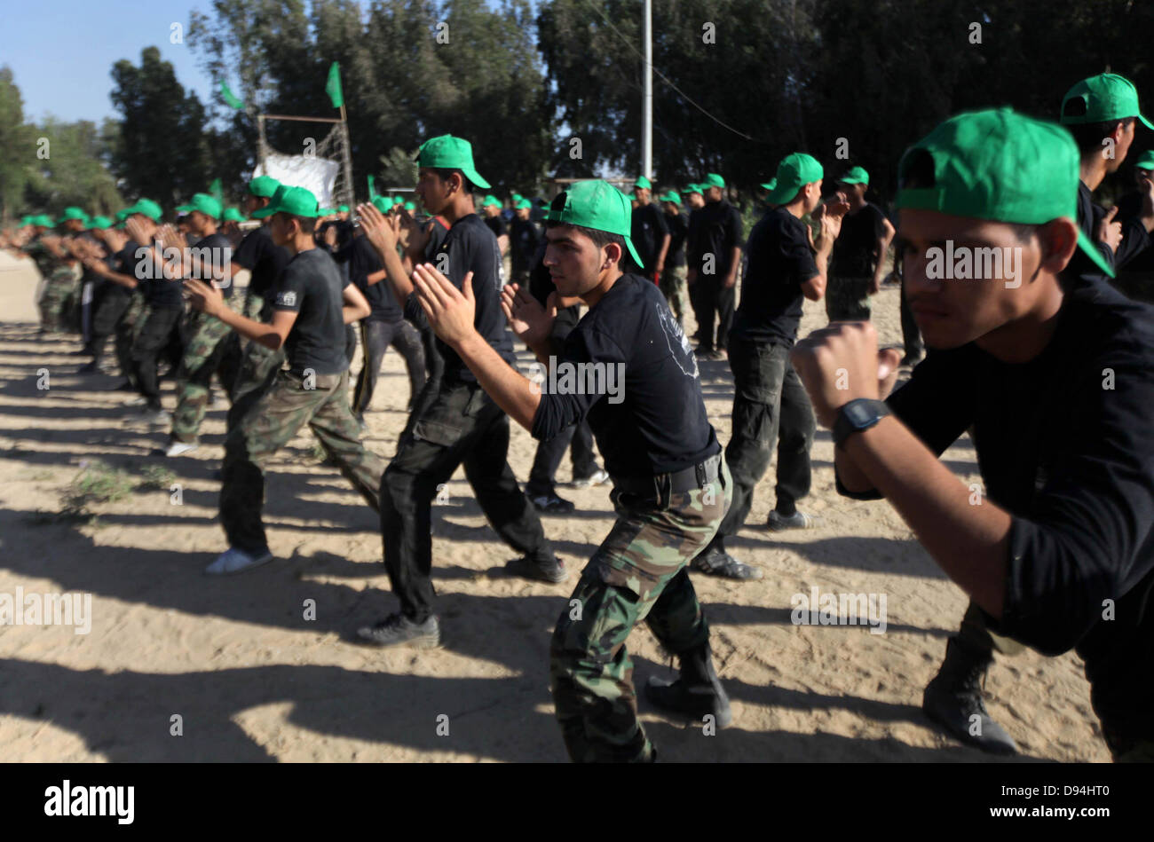 Gaza City, Gaza Strip, Palestinian Territory. 10th June, 2013. Young ...