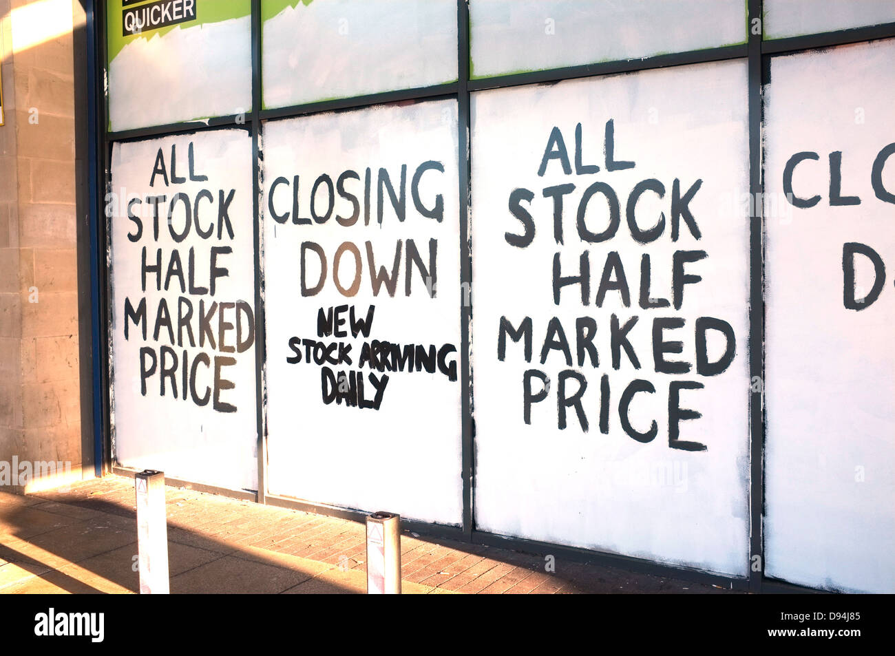 Hand written Closing Down Sale Signs Stock Photo - Alamy