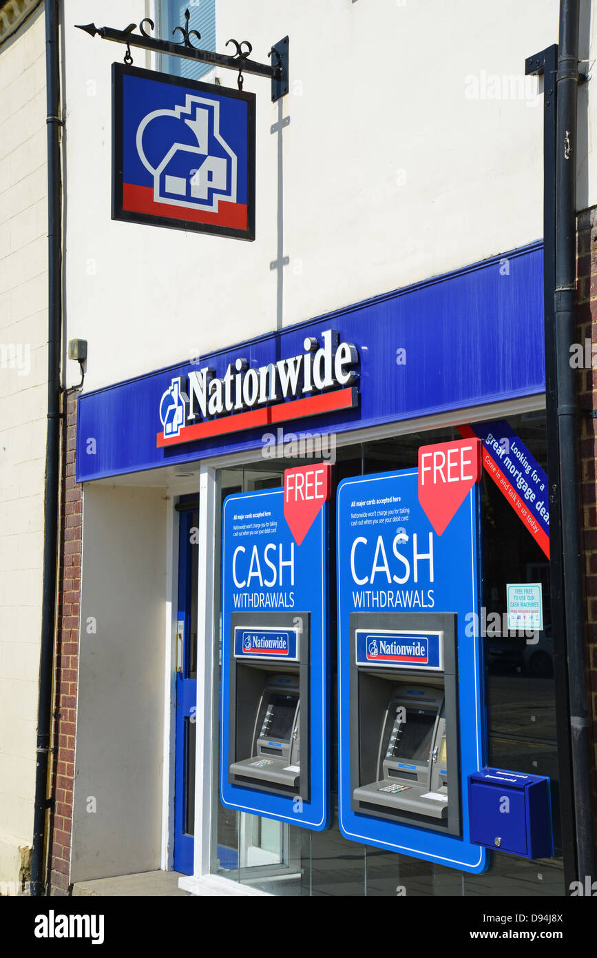 ATM machines outside Nationwide Building Society, High Street, Thame ...