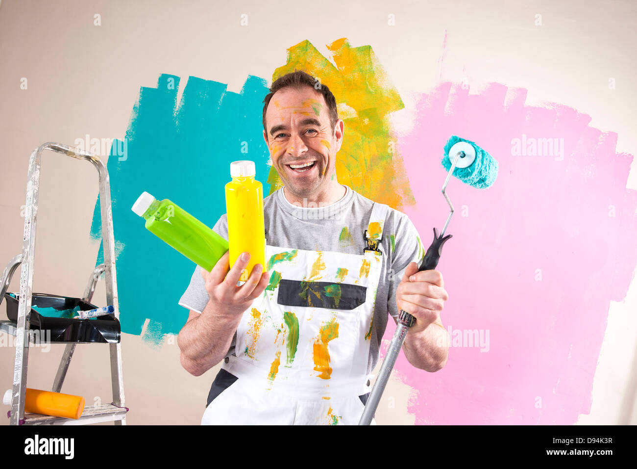 Pick paint color for home hi-res stock photography and images - Alamy