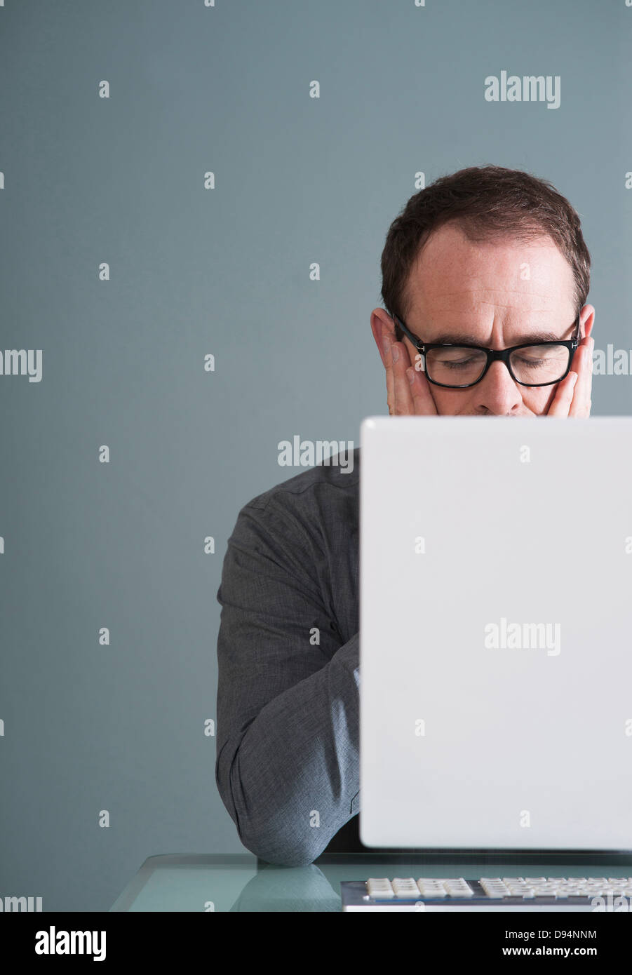 Concerned person computer hi-res stock photography and images - Alamy