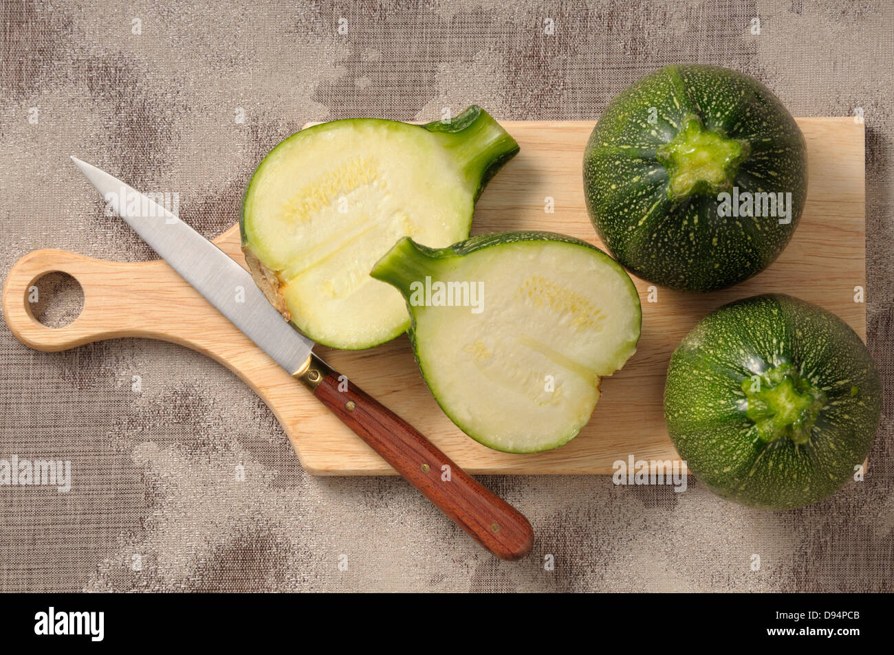 Cut in half overhead view hi-res stock photography and images - Alamy